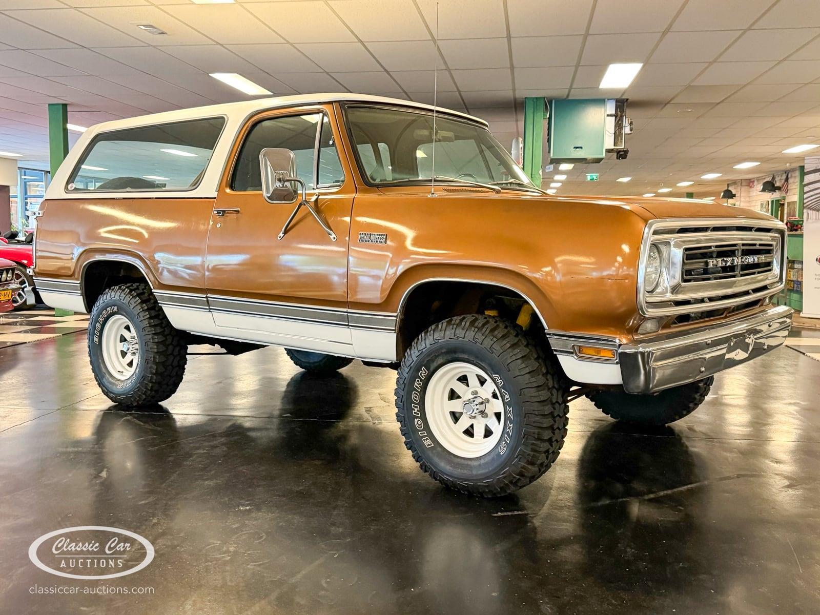 Plymouth Trailduster 1976