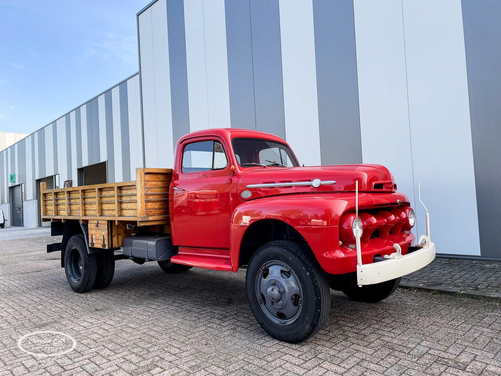 Ford F5 Essence All Wheel Drive 1953