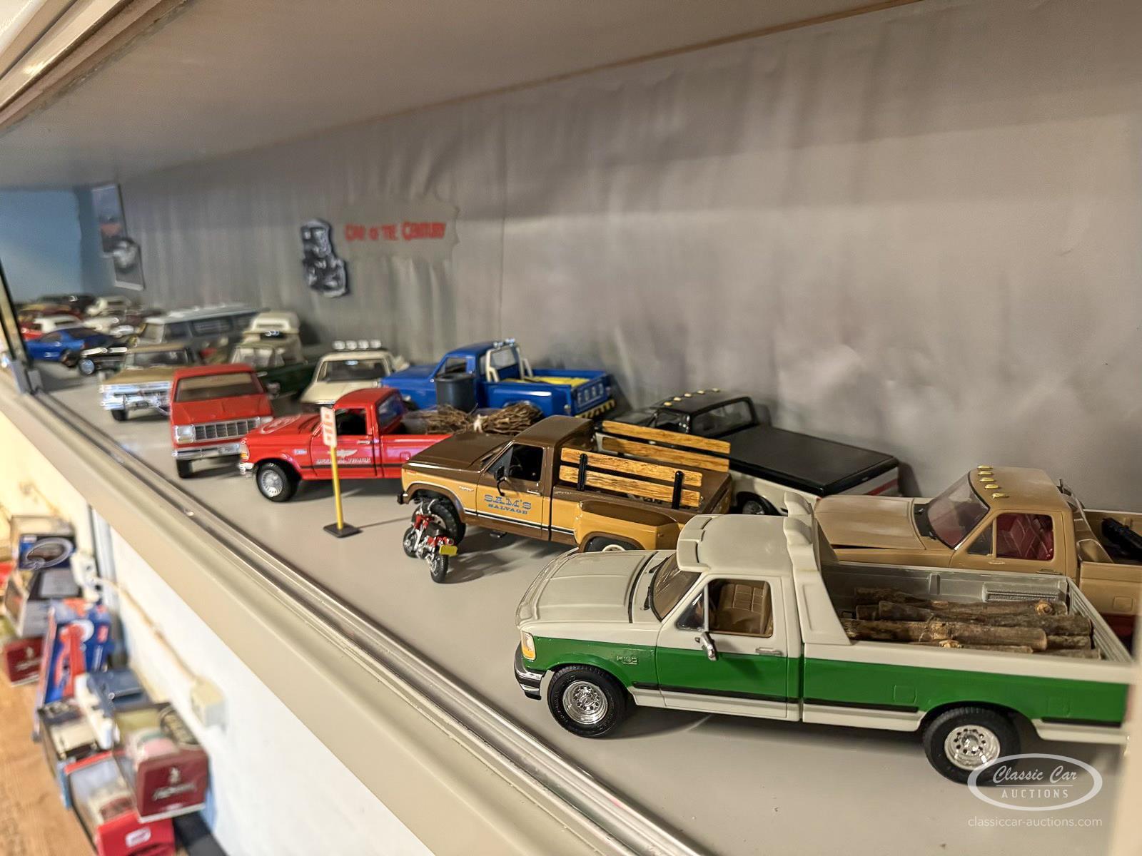 Collectible Various FORD model cars from De Rijcke museum, complete ...