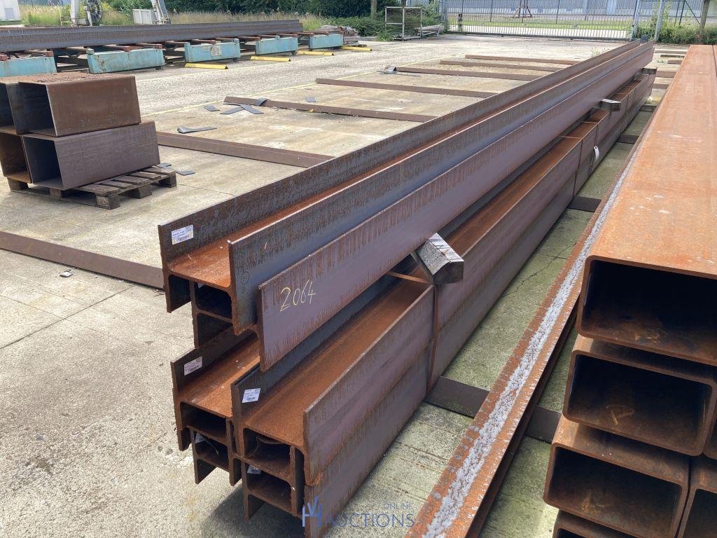 8 metalen H-profielen