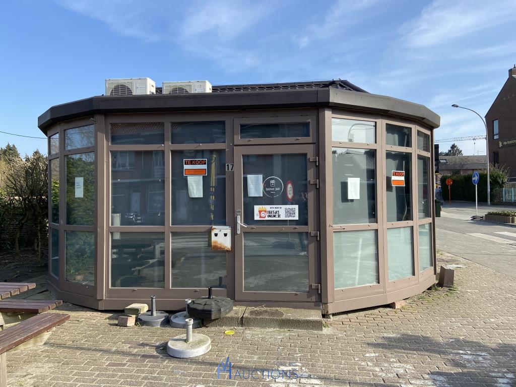 Volledig ingerichte frituur te Geel