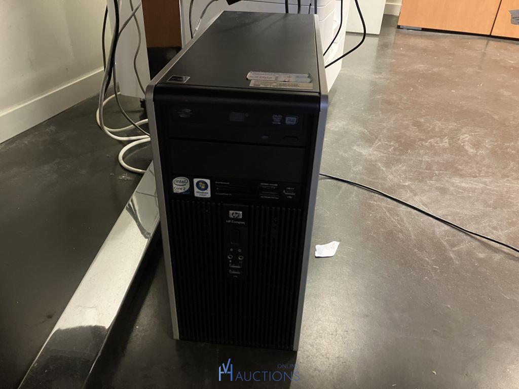 computer HP compleet met scherm SAMSUNG, toetsenbord DELL en muis